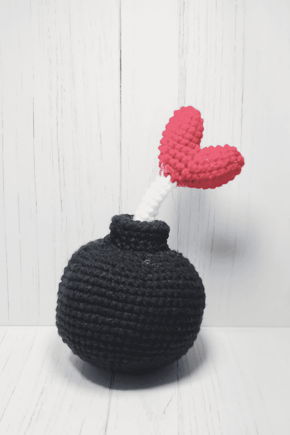 How to Crochet a Love Bomb (Free Pattern) | The LILI Path