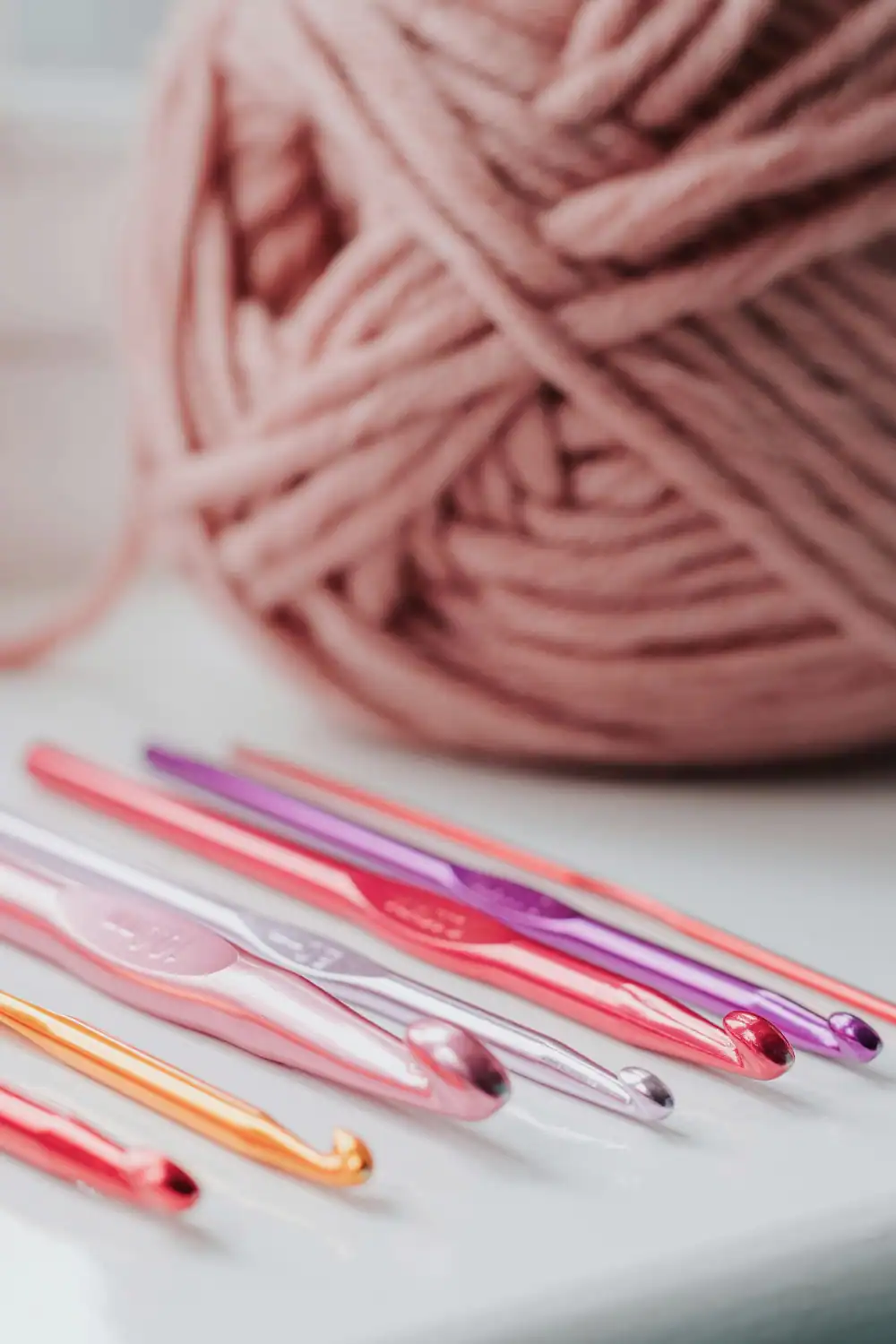 5 Small Crochet Projects for Travel Days | The LILI Path